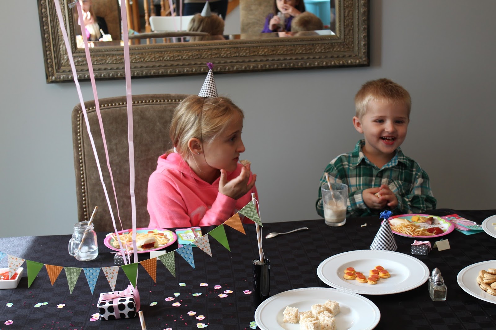 Dabblings of a Snarky Mom: a very tiny party