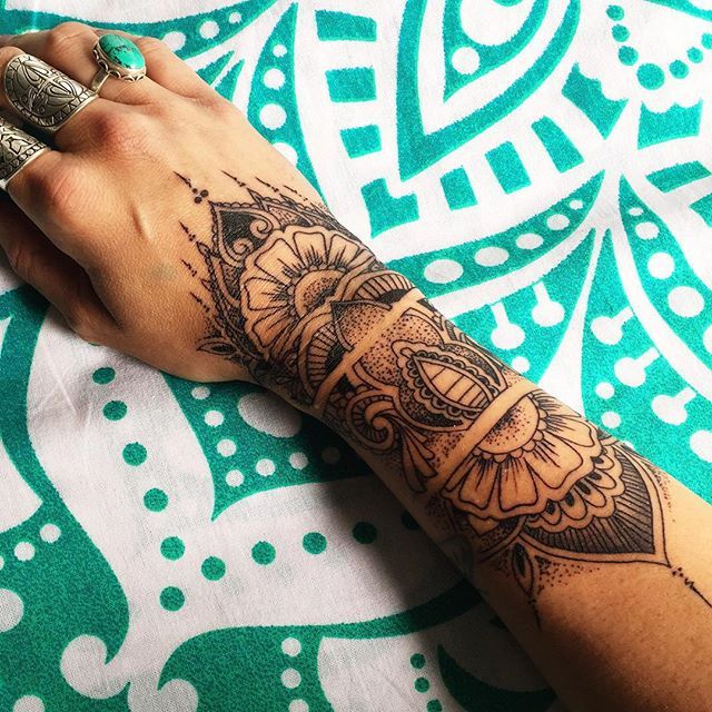 Wrist Tattoos - 50 Cool Wrist Tattoo Designs for Men and Women | Bling ...