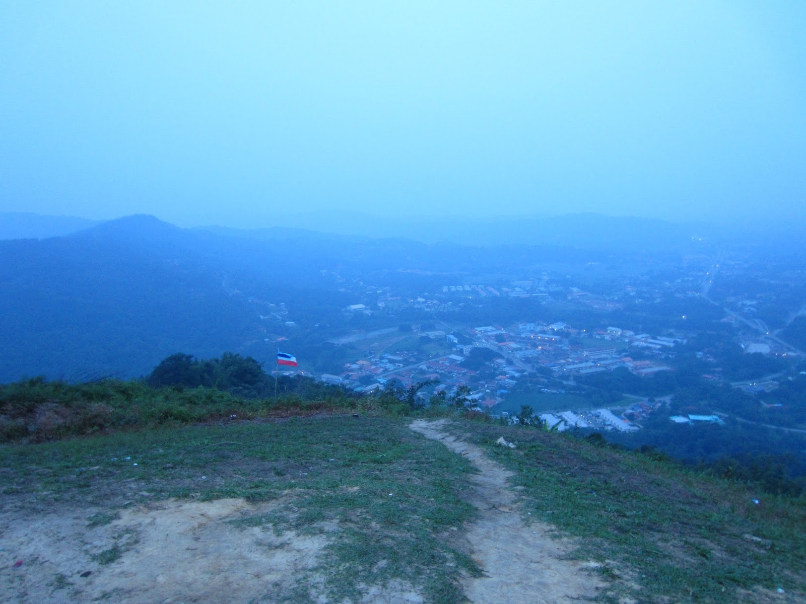 kEv!n: Bukit Perahu @ Tamparuli Town