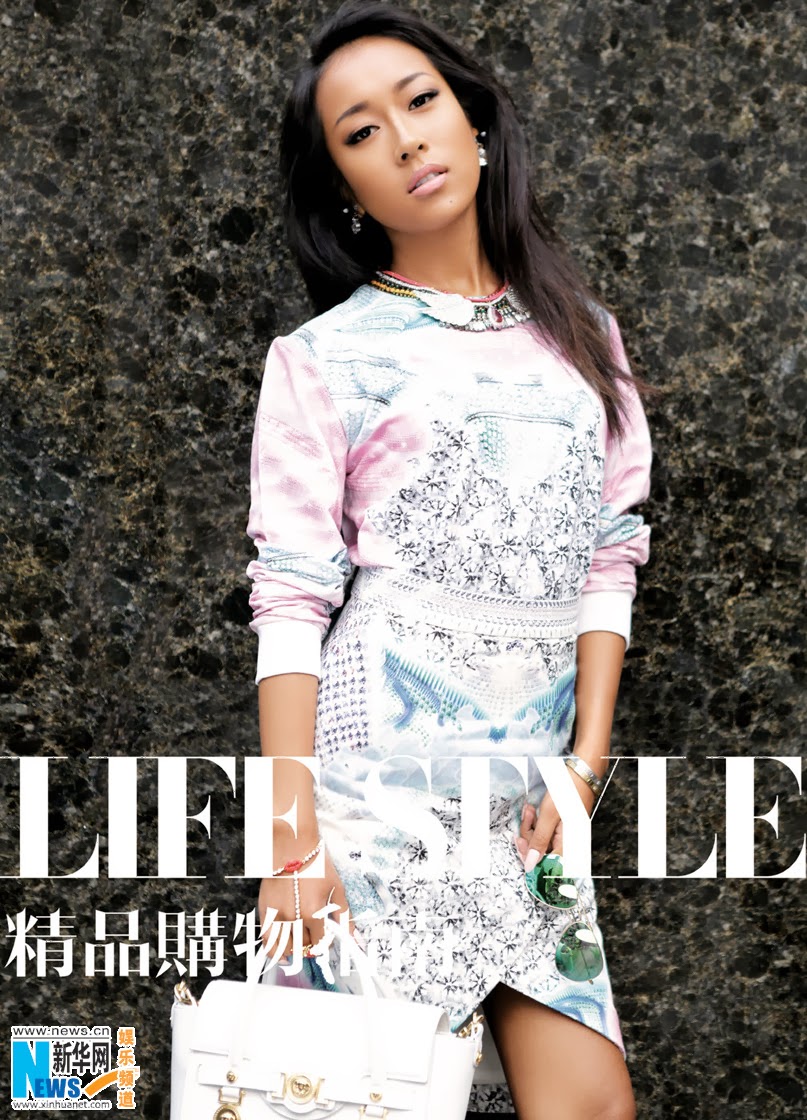 China Entertainment News: Singer Jike Junyi covers 'Lifestyle' magazine