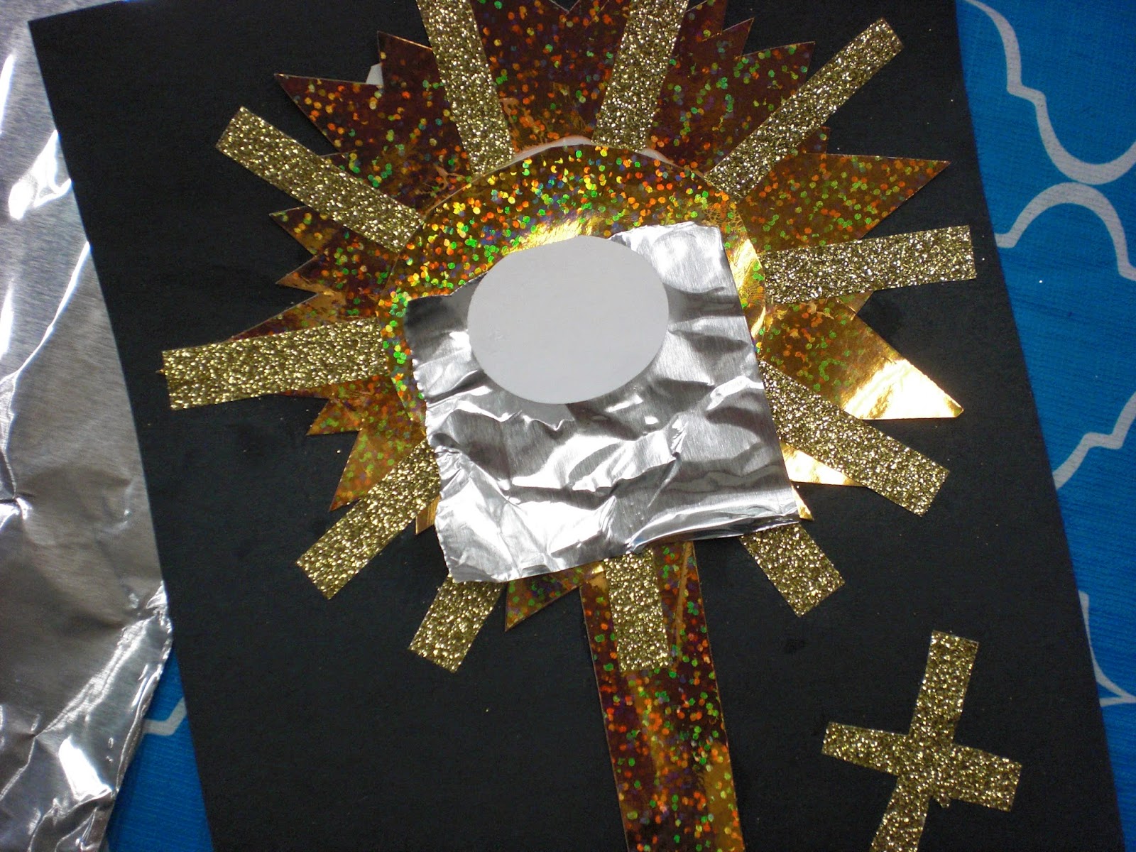 Look to Him and be Radiant: Seeing Jesus in the Eucharist- Monstrance ...