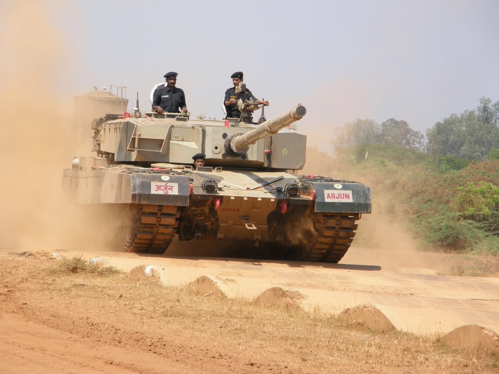 INDIA'S HOME GROWN MILITARY TECHNOLOGY: ARJUN MK-1 (MAIN BATTLE TANK)