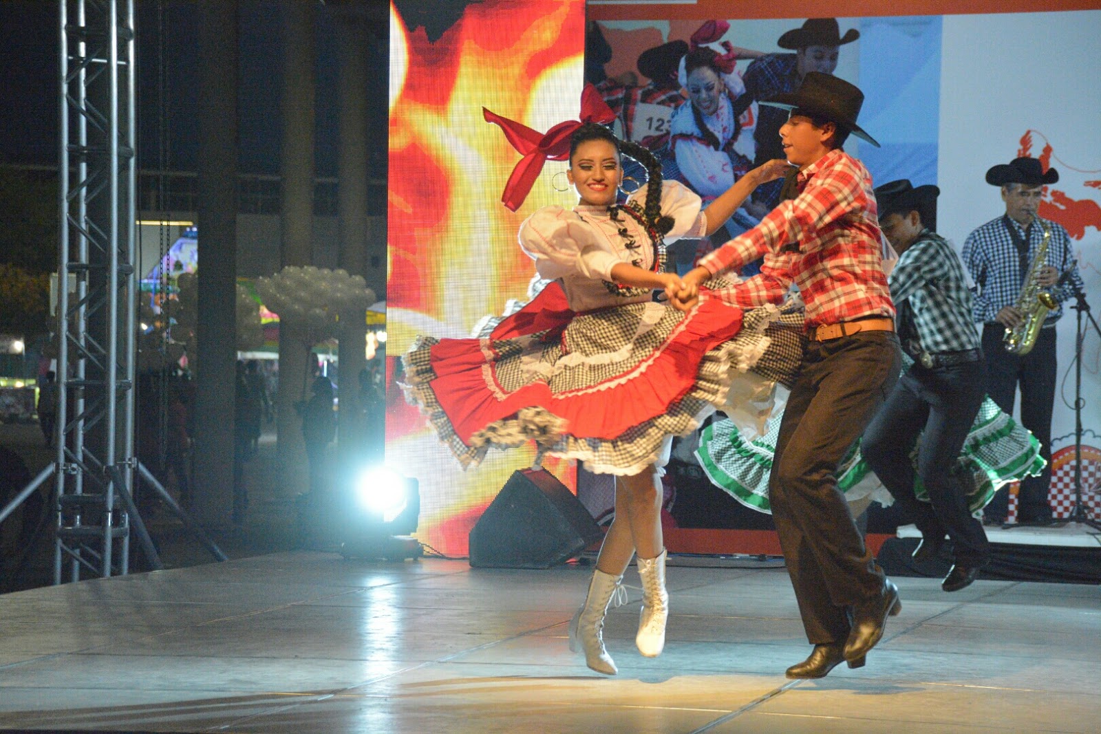 Trajes Tipicos de Tamaulipas - Vivi