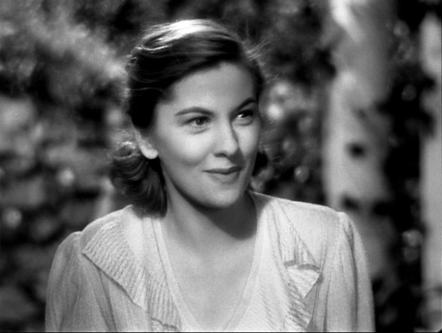 Rebeca, el origen del nombre de esta prenda de vestir - El armario de ...