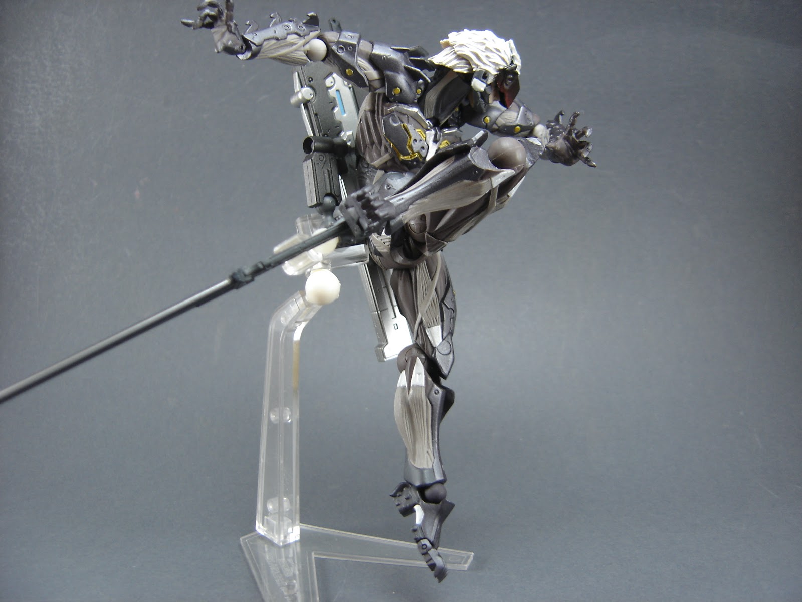 Lightning Ace's gundams: Revoltech Raiden from metal gear rising ...