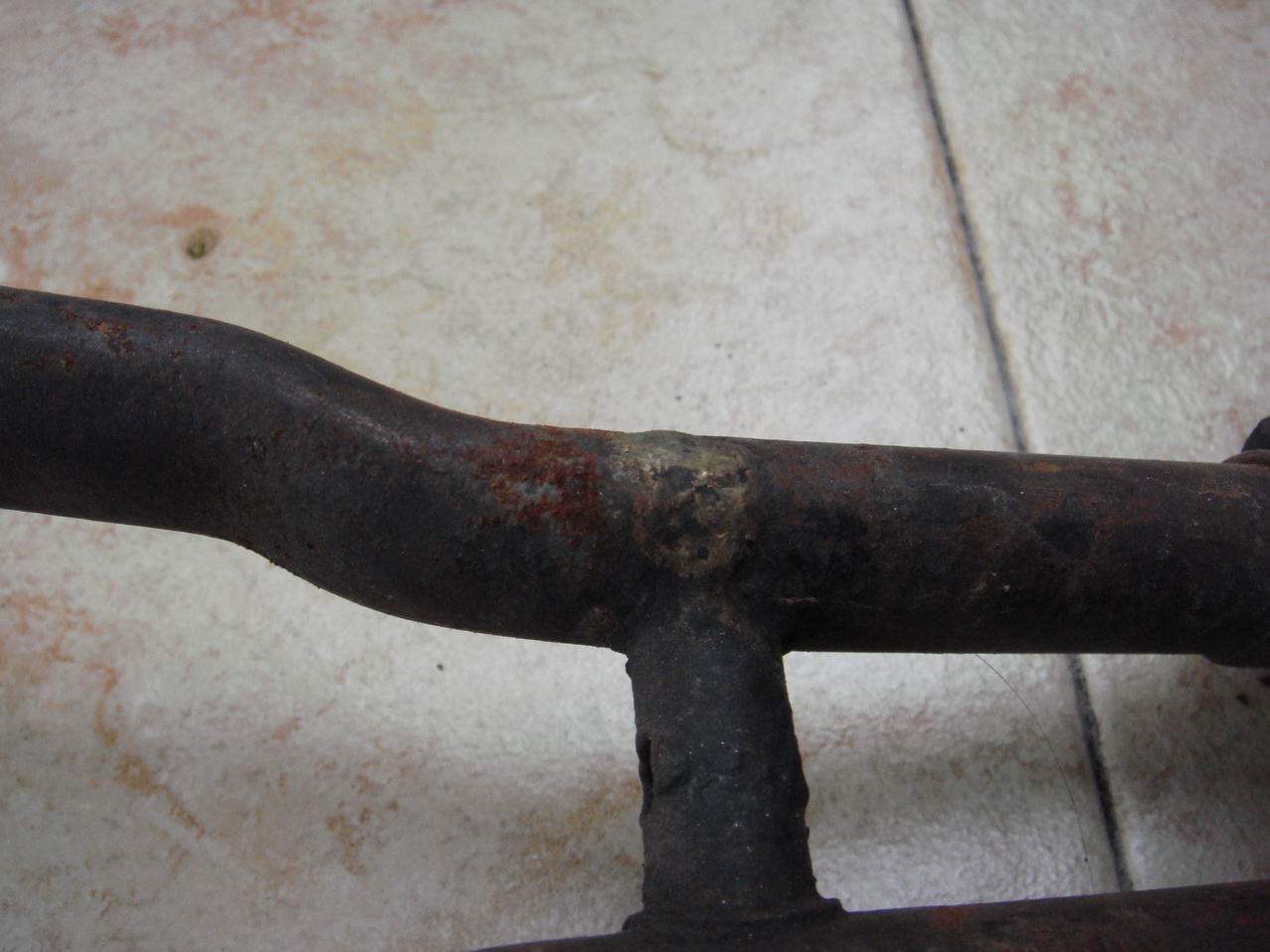 KIOS BARANG ANTIK: Frame onthel HUMBER