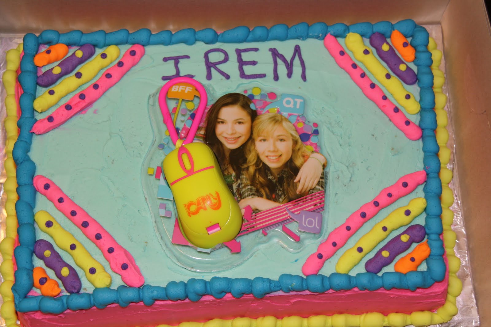 Yesim's Cakes Chocolates and More: I Carly Cake