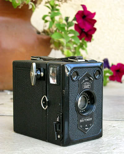 Photography & Vintage Film Cameras: Zeiss Ikon Box-Tengor