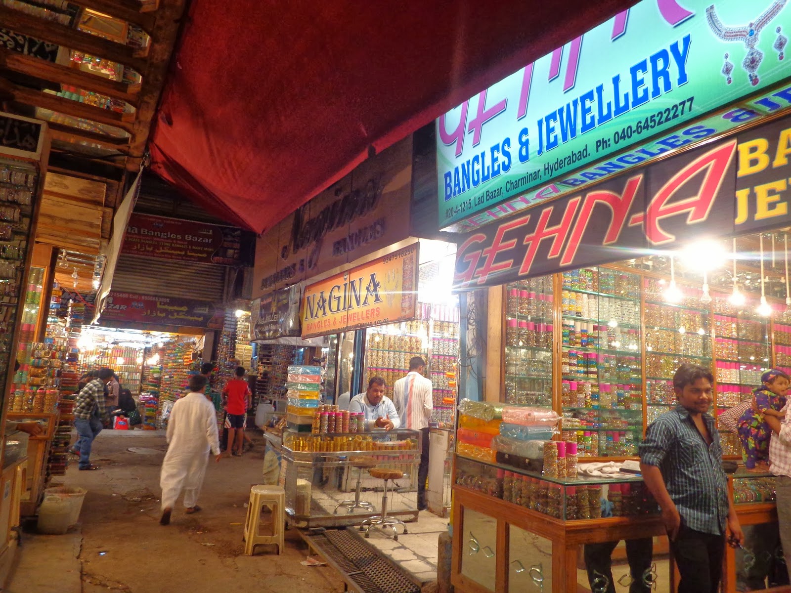Unparalleled India: Largest bangles market in India