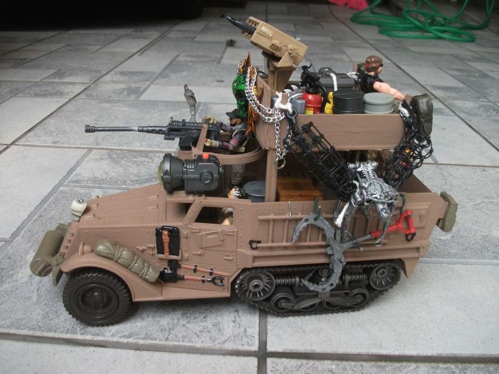 Dioramas 1:18: Caminhão Chap Mei com lagartas customizado - Customized ...