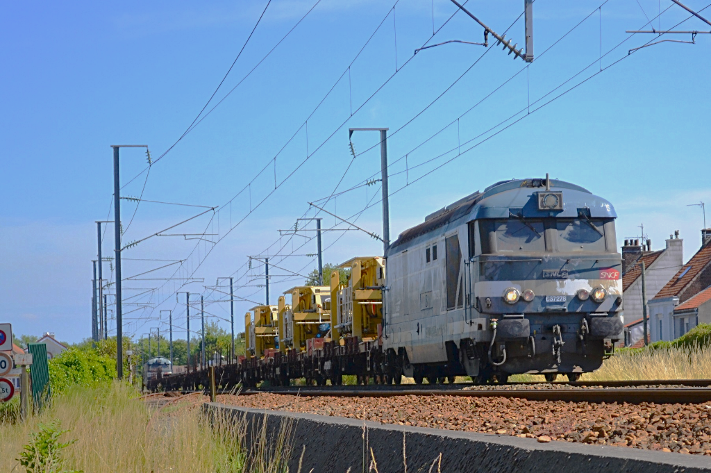 LA PASSION DU TRAIN: Rame Infra de passage à Coulogne (Calais)
