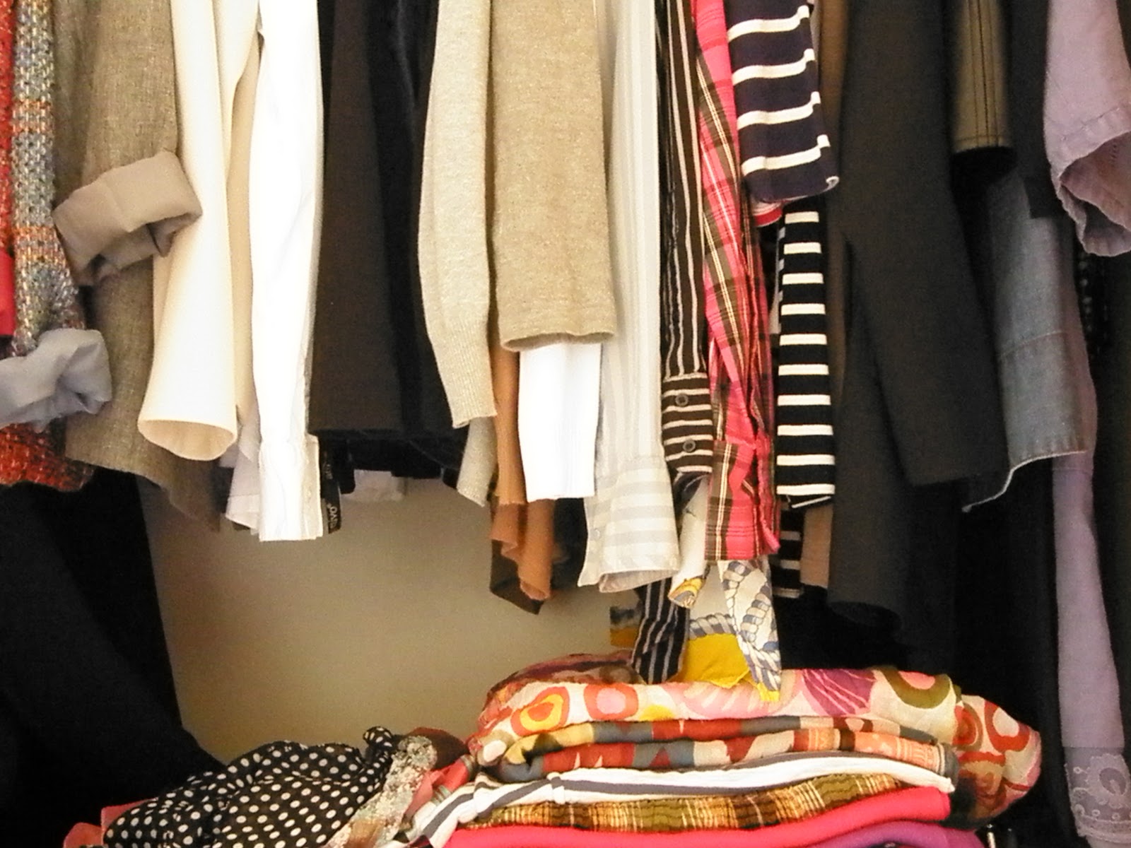 fashion me blog : How to edit your clothes for a versatile wardrobe