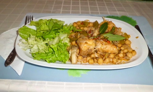 O Cantinho da Naica: Safio estufado com Grão de bico