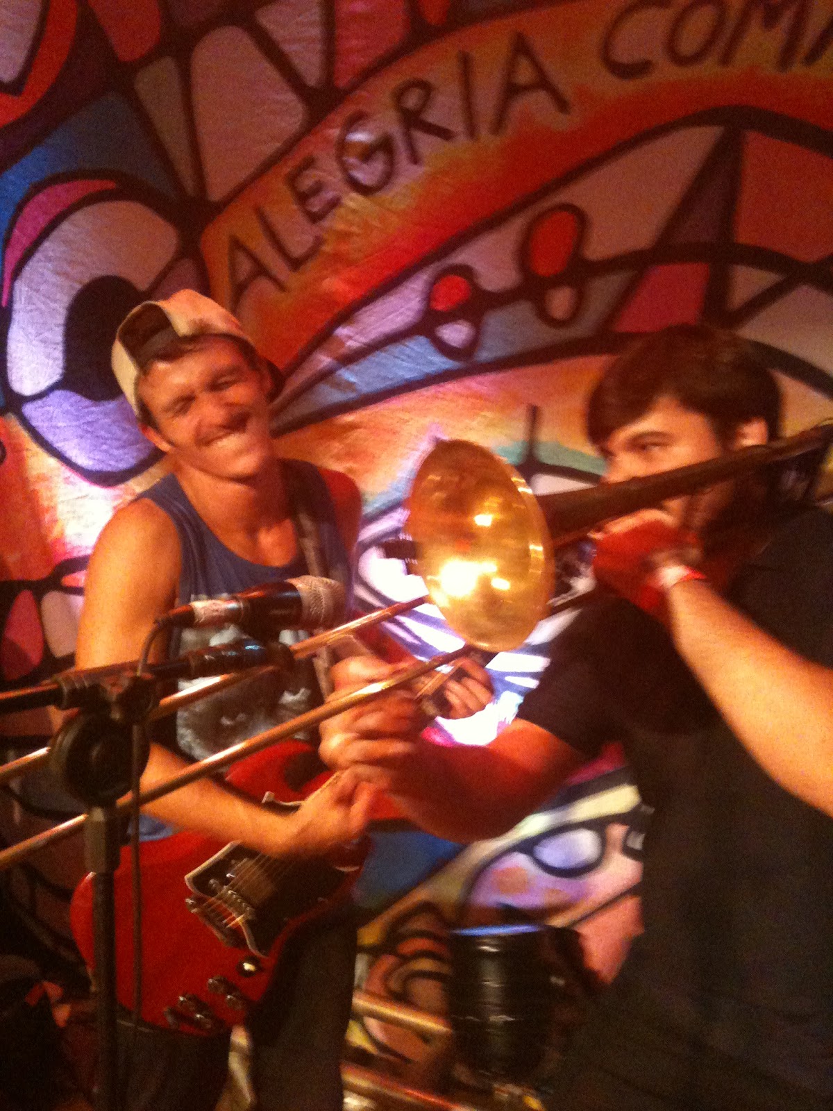 PARACHAMAS - e-mail: parachamas@gmail.com