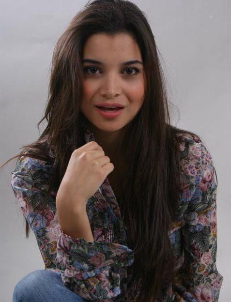 Jennifer Saavedra's Instagram, Twitter & Facebook on IDCrawl