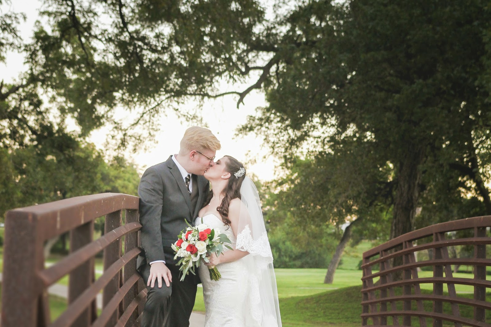 Victoria K Photography: WEDDING AT SAN ANTONIO GOLF CLUB AT BORGLUM STUDIO