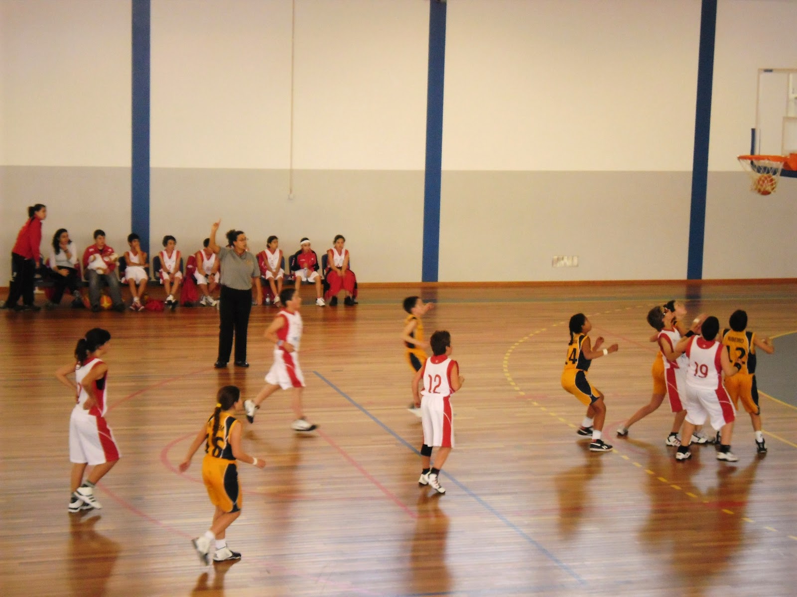BASKET CLUBE DO LIS: abril 2012