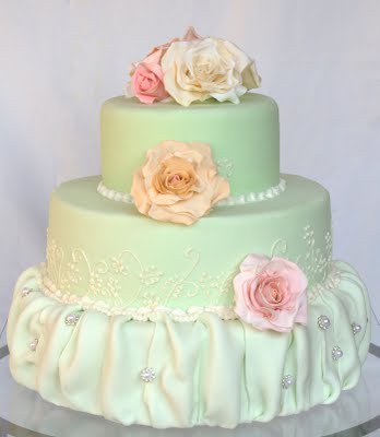 Pastel green wedding cake