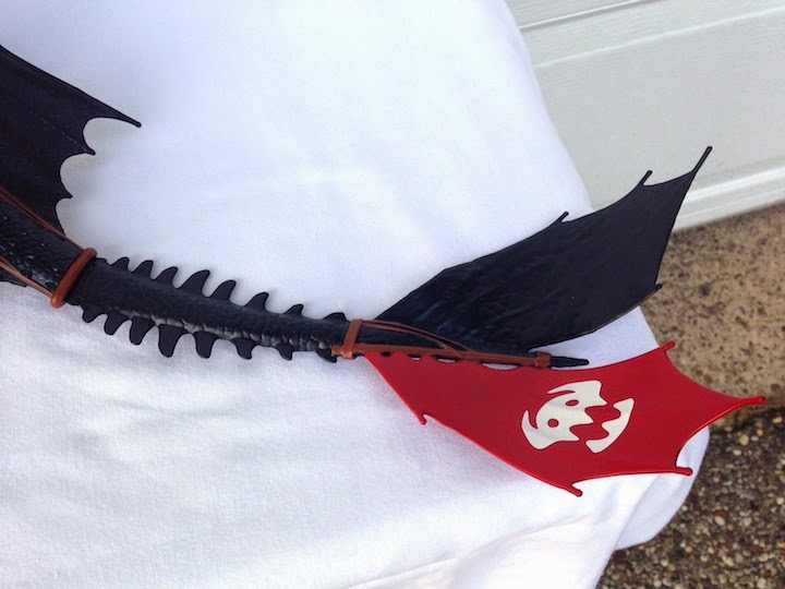 Frisch's Big Blog: Toy Review: Mega Toothless Alpha Edition