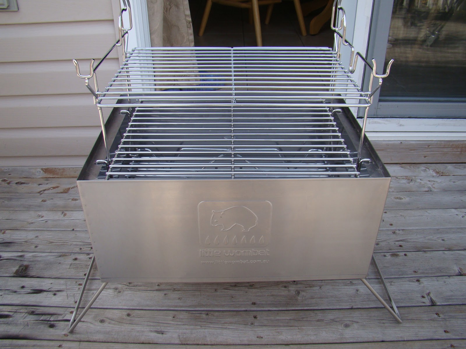 HRM CREATIVE BBQ: The Little Wombat grill review