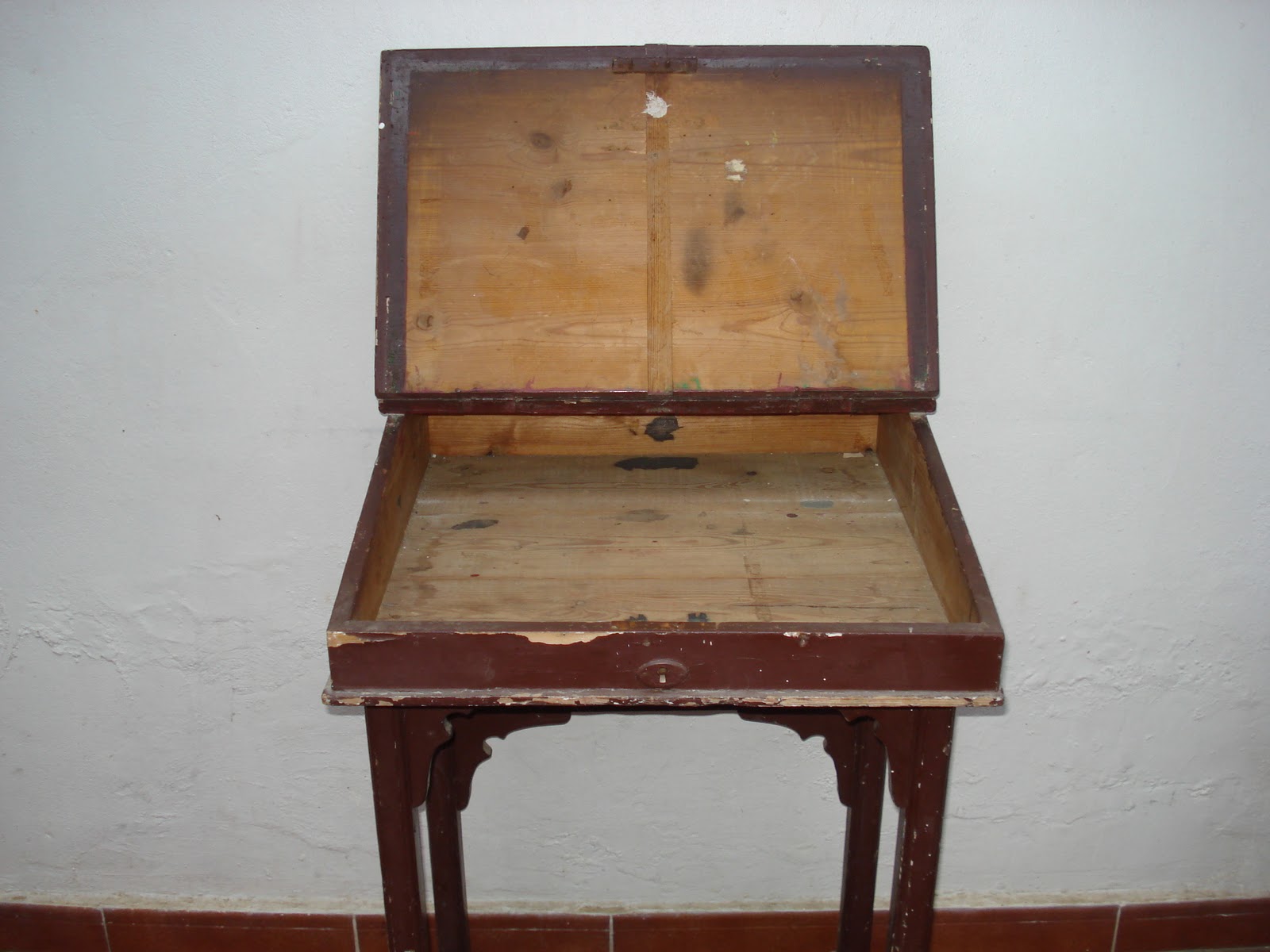 Un tesoro en la Basura: El Pupitre de Javi