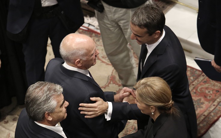 ΠΡΕΖΑ TV ©: Όλη η εγχωρια διαπλοκη παρηλασε στη κηδεια του Κωνσταντινου ...