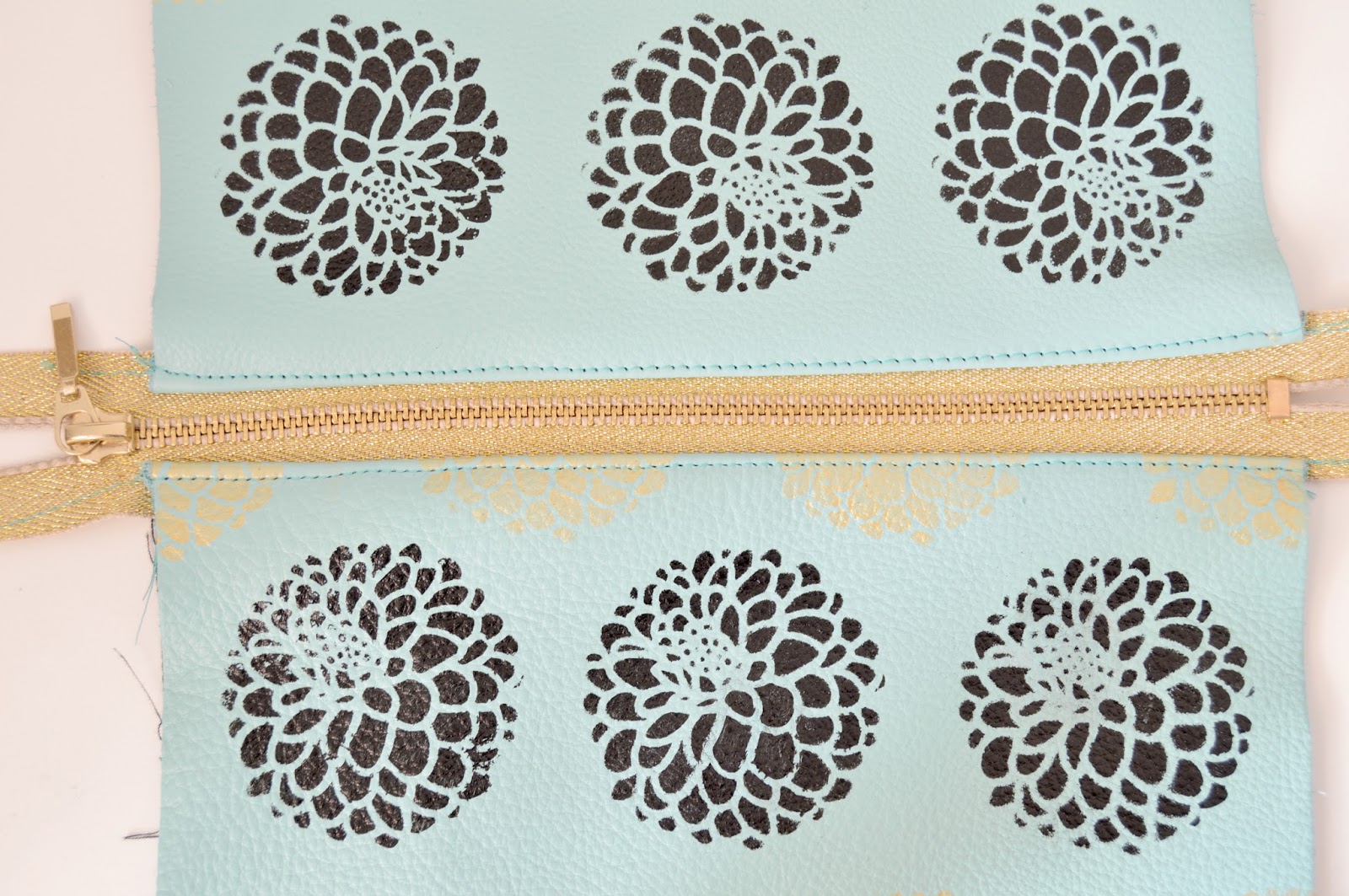 Vikalpah: How to do prints on leather using stencils + DIY Zipper pouch