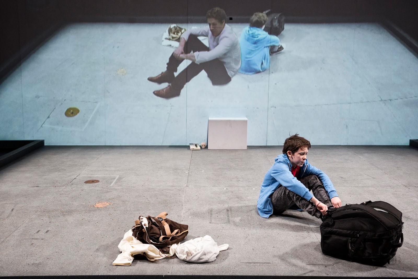 TheaterBlick: April 2017