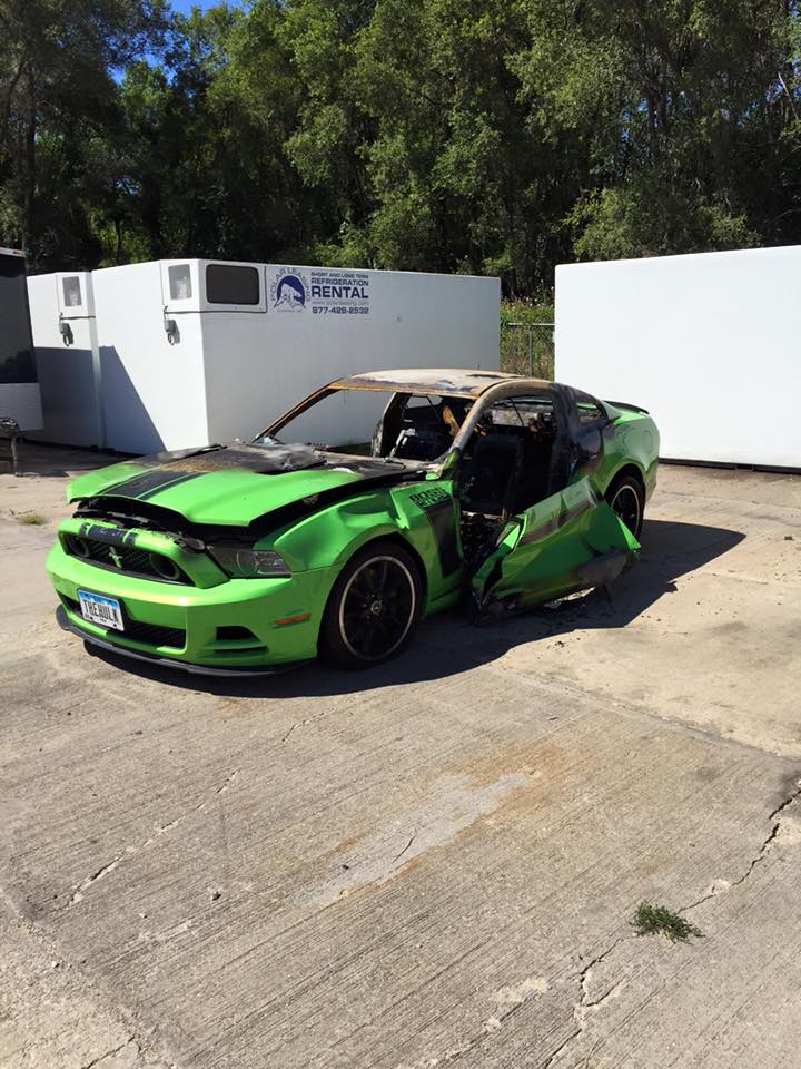 SouLSteer.com: Ford Mustang Boss 302 "The Hulk" burned by hooligans