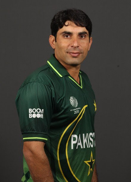 Pakistan Cricket Players Misbah Ul Haq Photos Desing Pics Wallpapers 2013