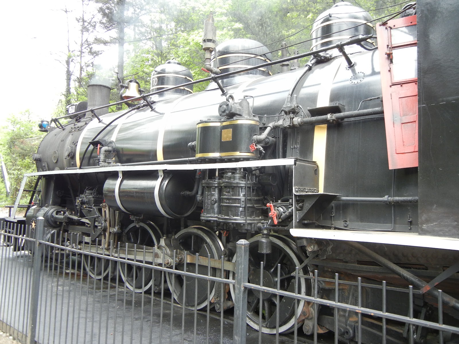 Signal Light Productions: Dollywood Express 70