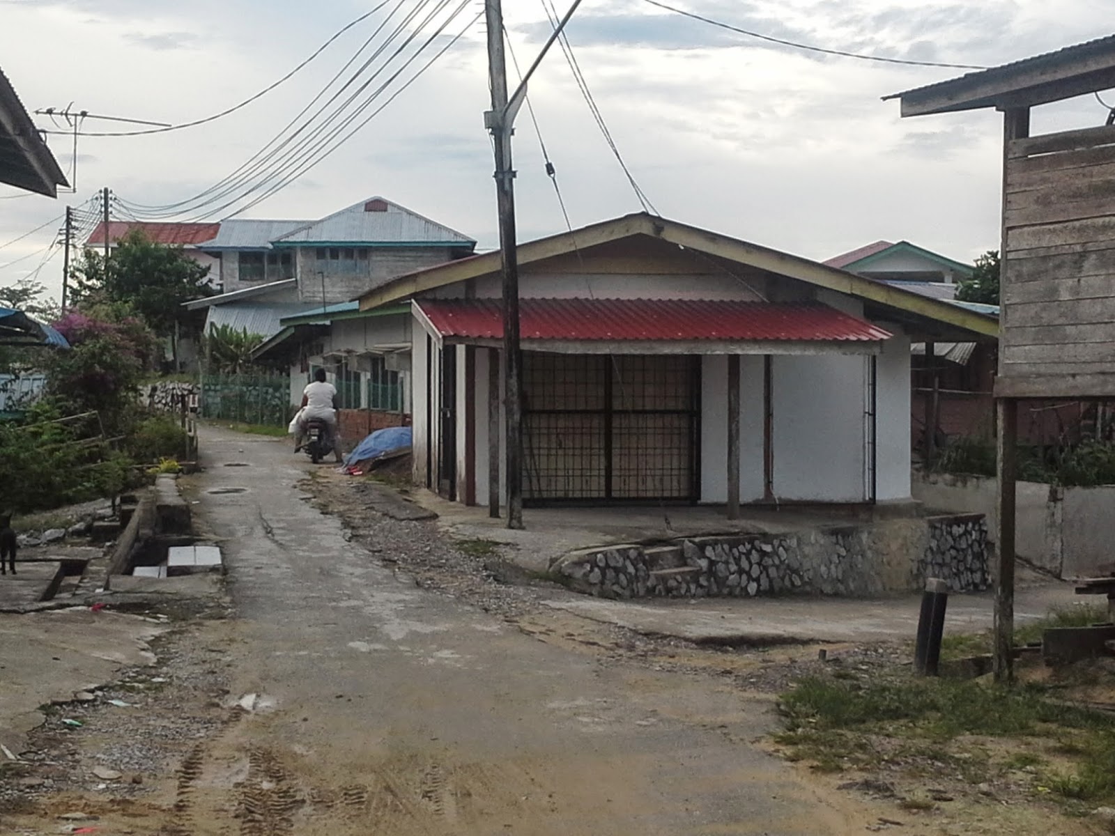 Keseronokkan Kehidupan Kampung di Sarawak : Kampung Selampit Lundu