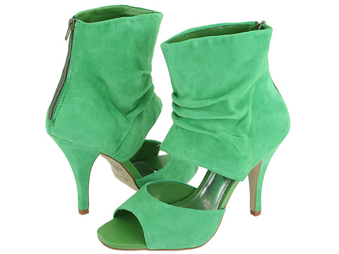 Blackberry Touch: Green prom shoes 2010