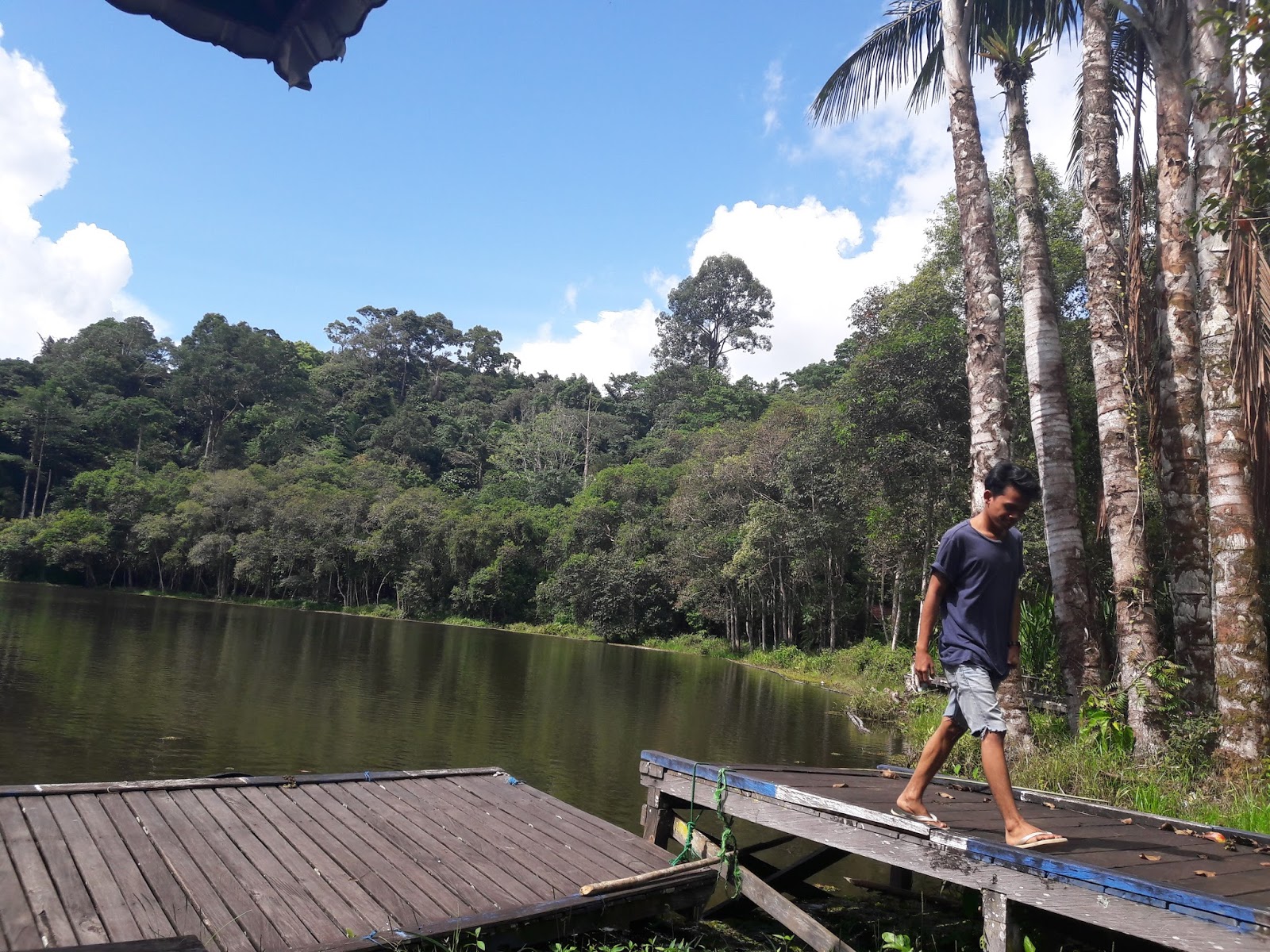 TRIP TO SENDAWAR AND MELAK (WEST KUTAI) - EAST BORNEO - war's