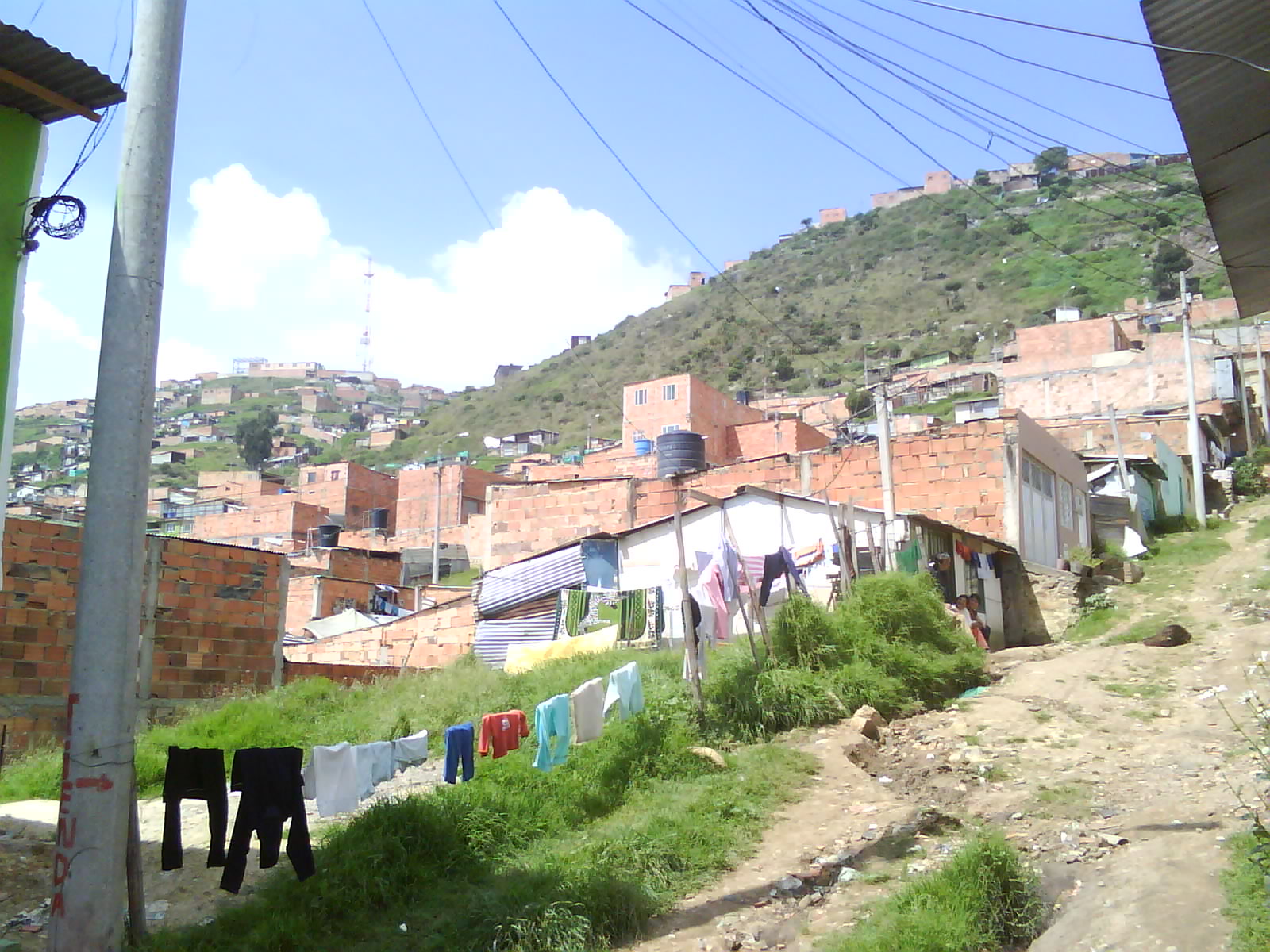 SANTORINI tiene corazón - Los alpes y Caracoli, Ciudad Bolívar. - BLOG ...