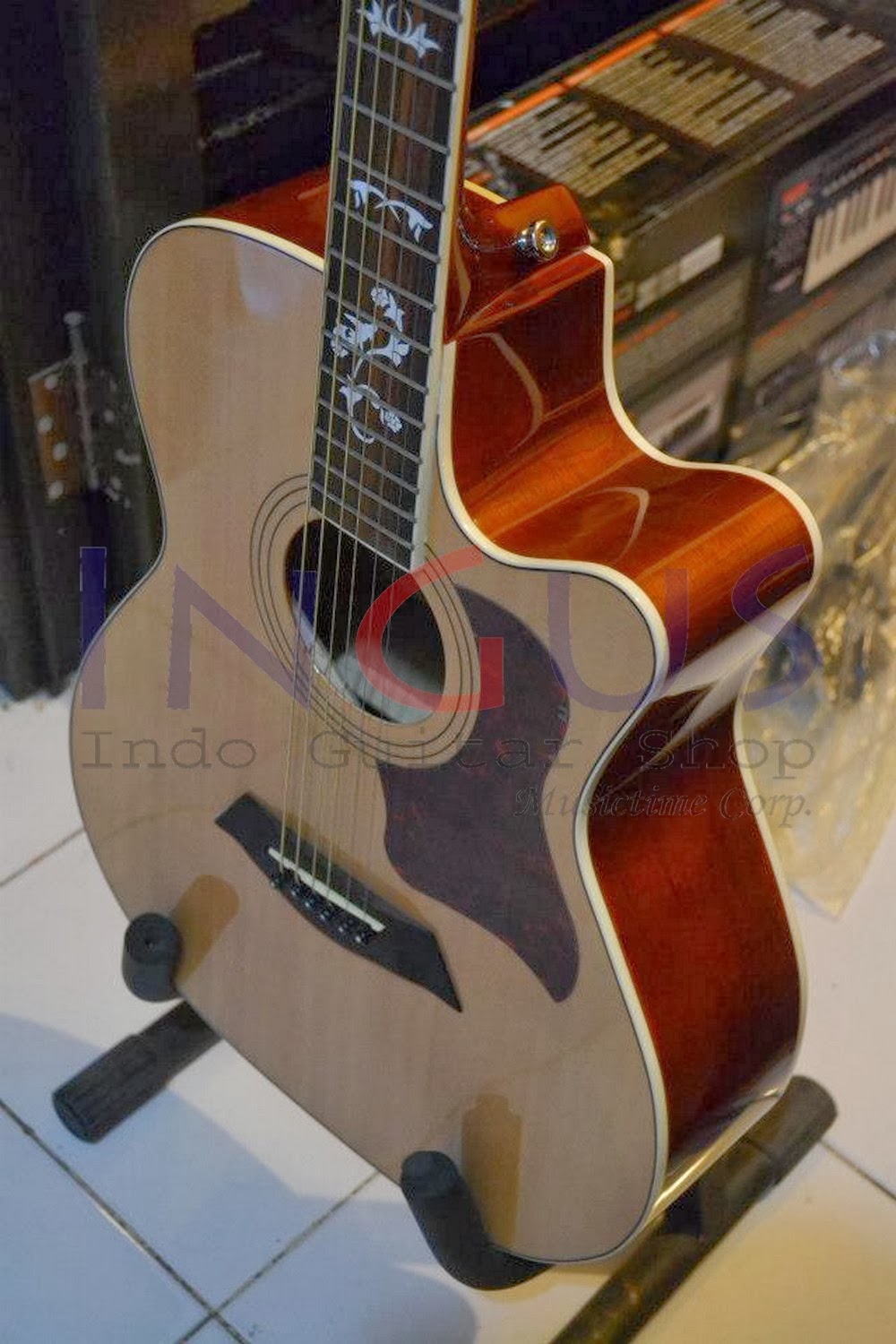 Jual Gitar: Taylor 912ce Custom