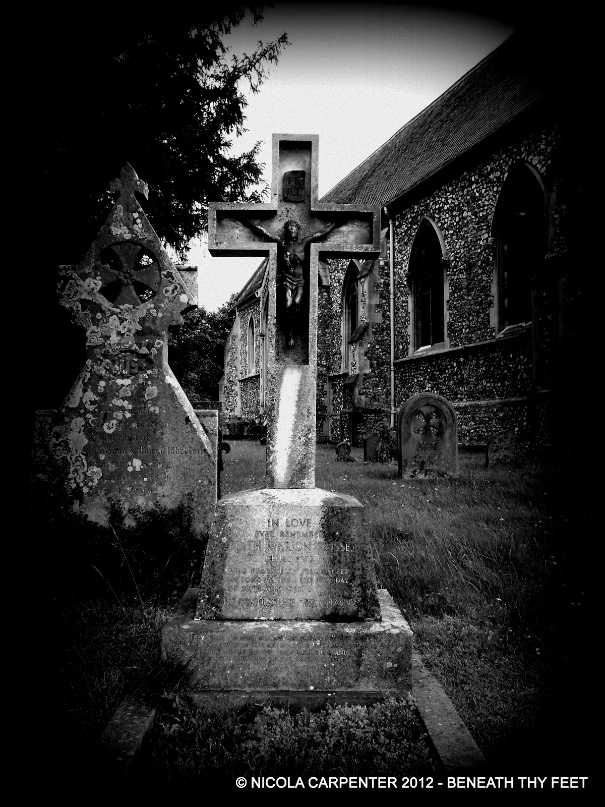 Beneath Thy Feet: Edith Marion Rosse - Murder?