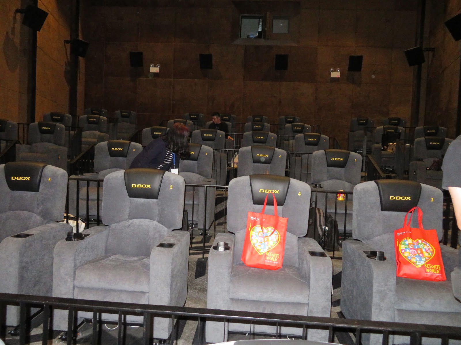 Kee Hua Chee Live!: RESORTS WORLD GENTING NOW HAS GOLD CLASS CINEMA AND ...