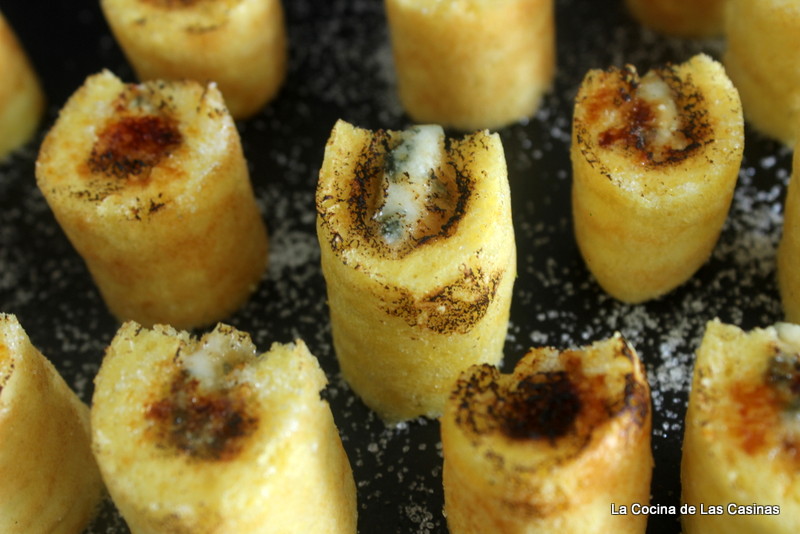 La Cocina de las Casinas: Mini Pionono de Queso Azul Caramelizado