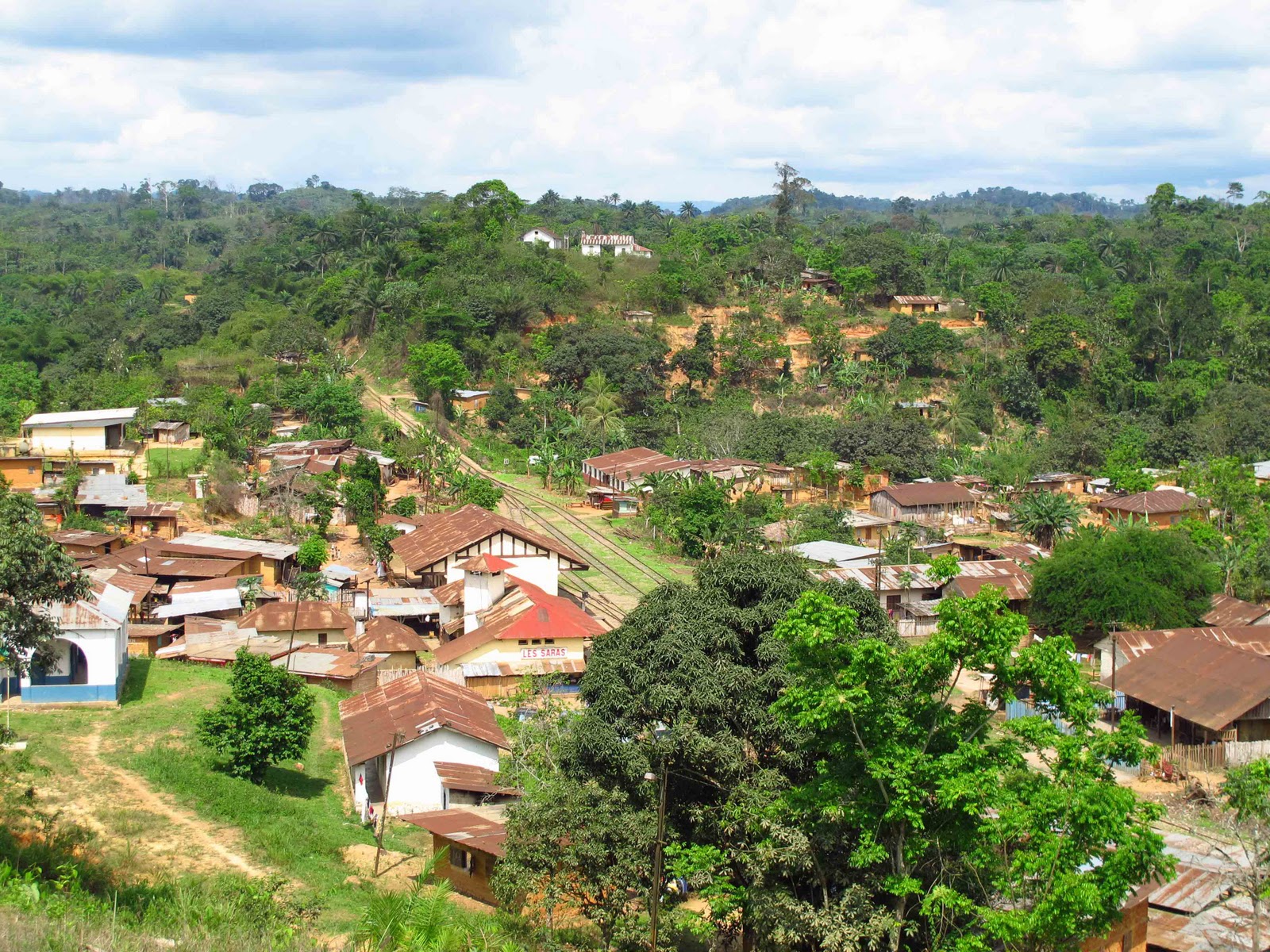 Bland au Congo: Voyage à Dolisie