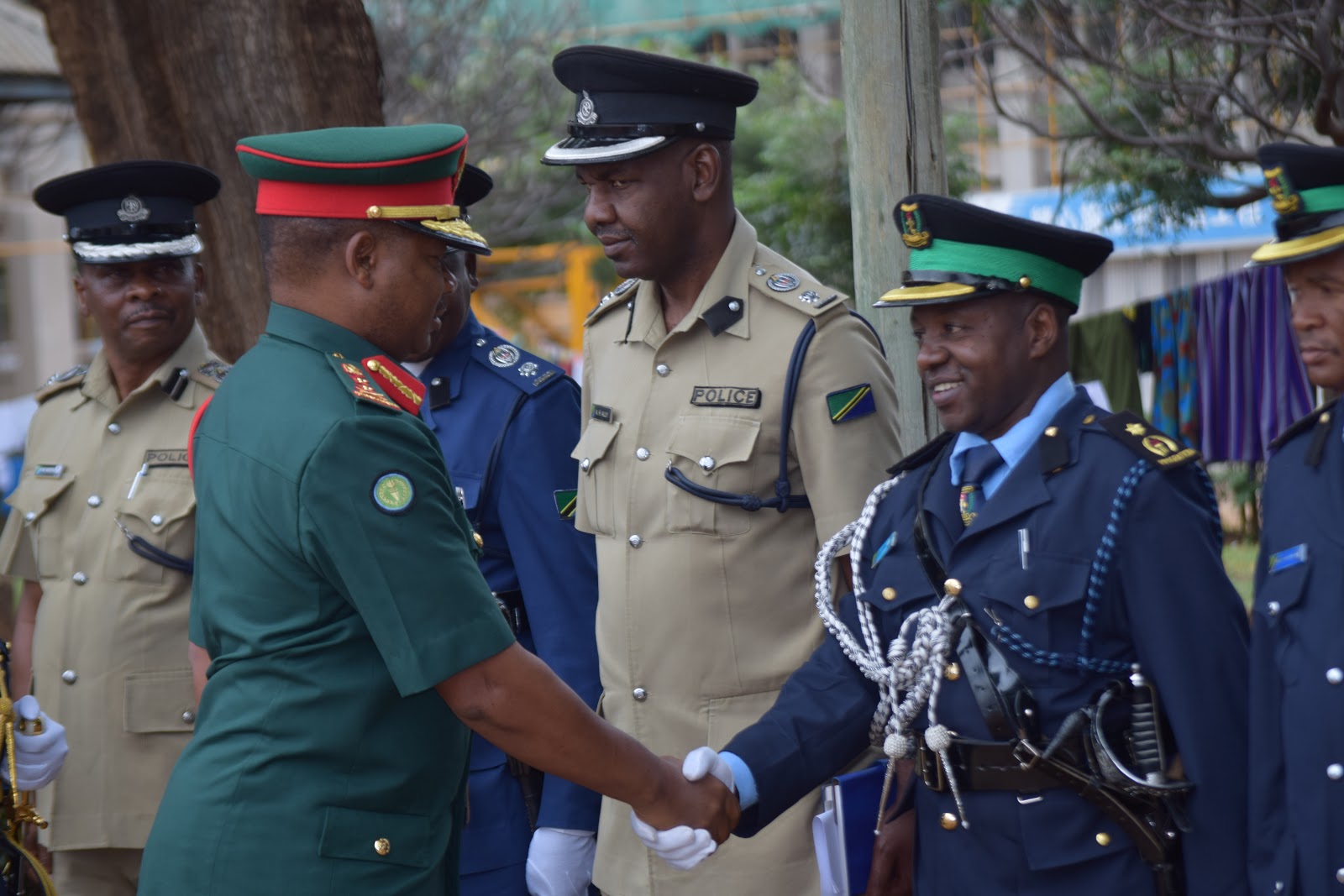 Uhamiaji Tanzania: ASKARI NA MAAFISA UHAMIAJI WAHITIMU MAFUNZO YA ...