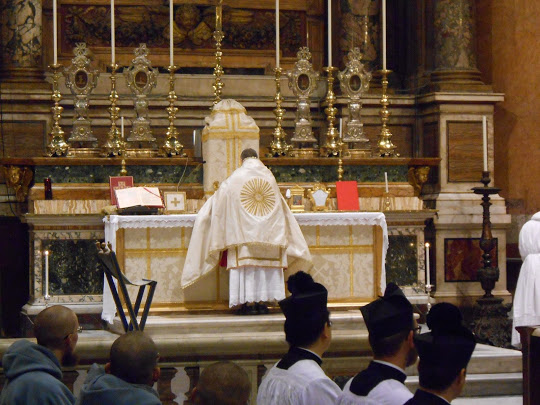 CATHOLICVS: Reportaje fotográfico de la solemne Santa Misa en el Rito ...