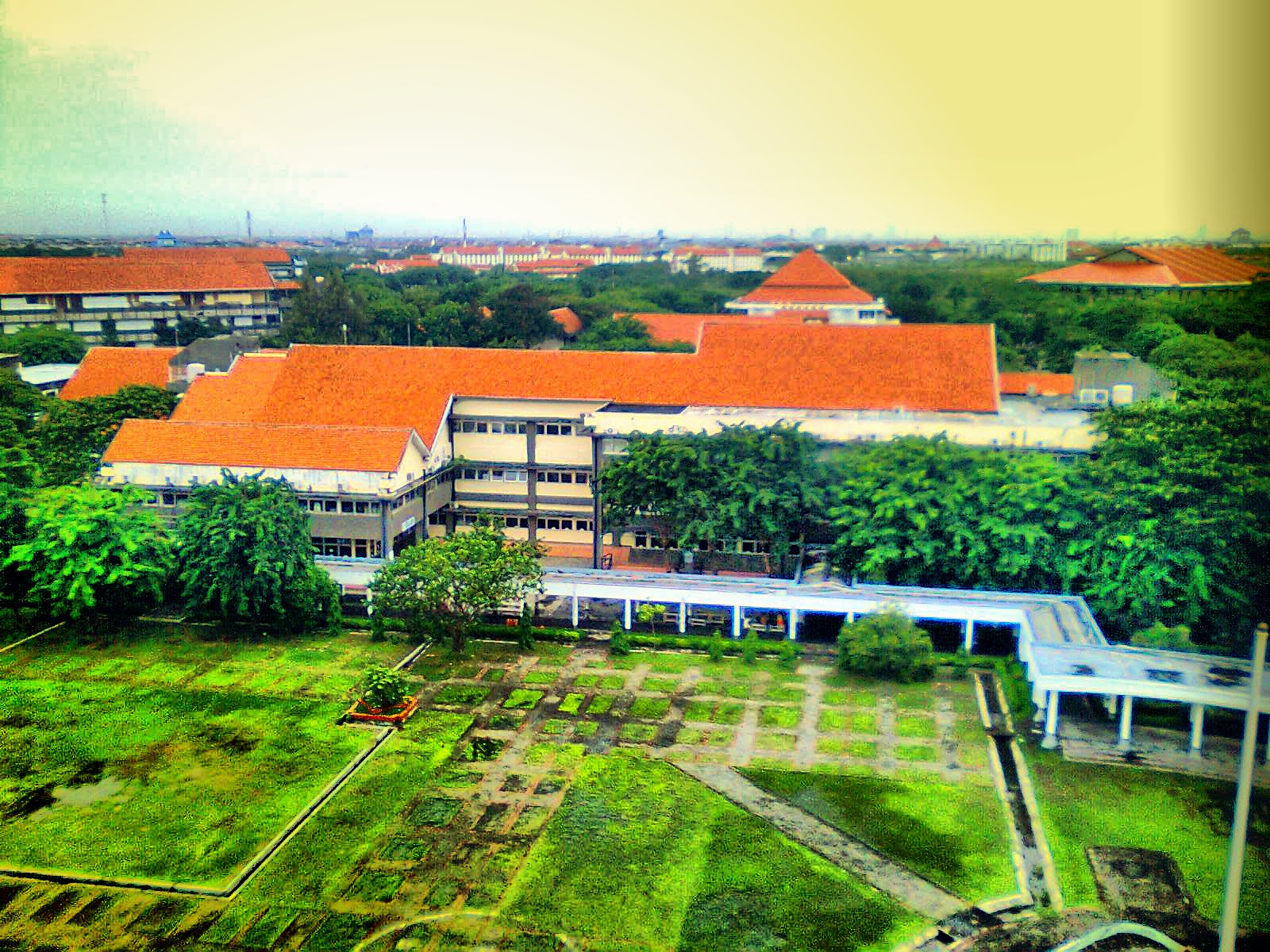Gedung - Gedung Utama ITS - Secarik Kertas