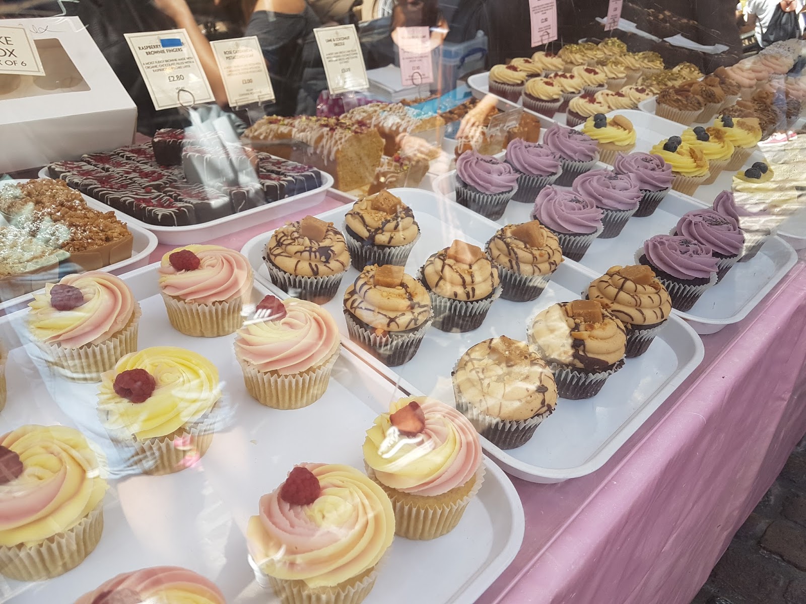 Rubys Of London - REQUISITE MAGAZINE