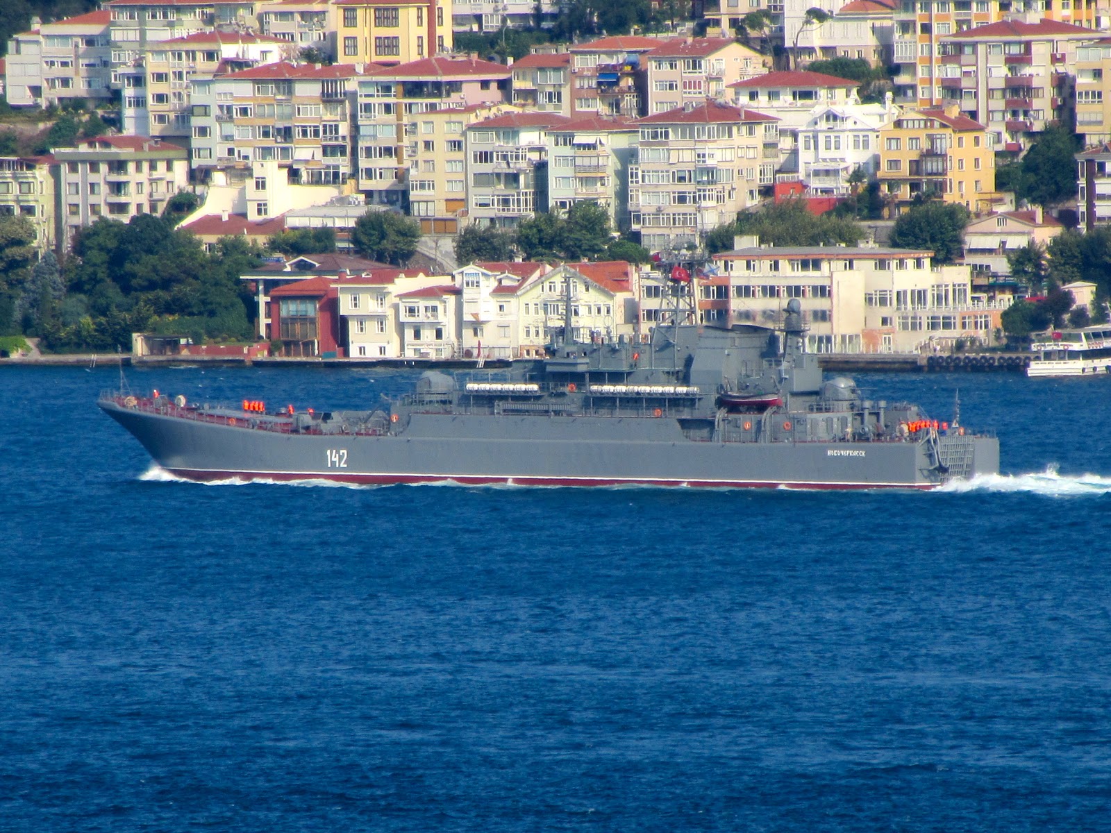 WARSHIPS ON THE BOSPHORUS: NOVOCHERKASSK 142, PROJECT 775/ROPUCHA-I ...