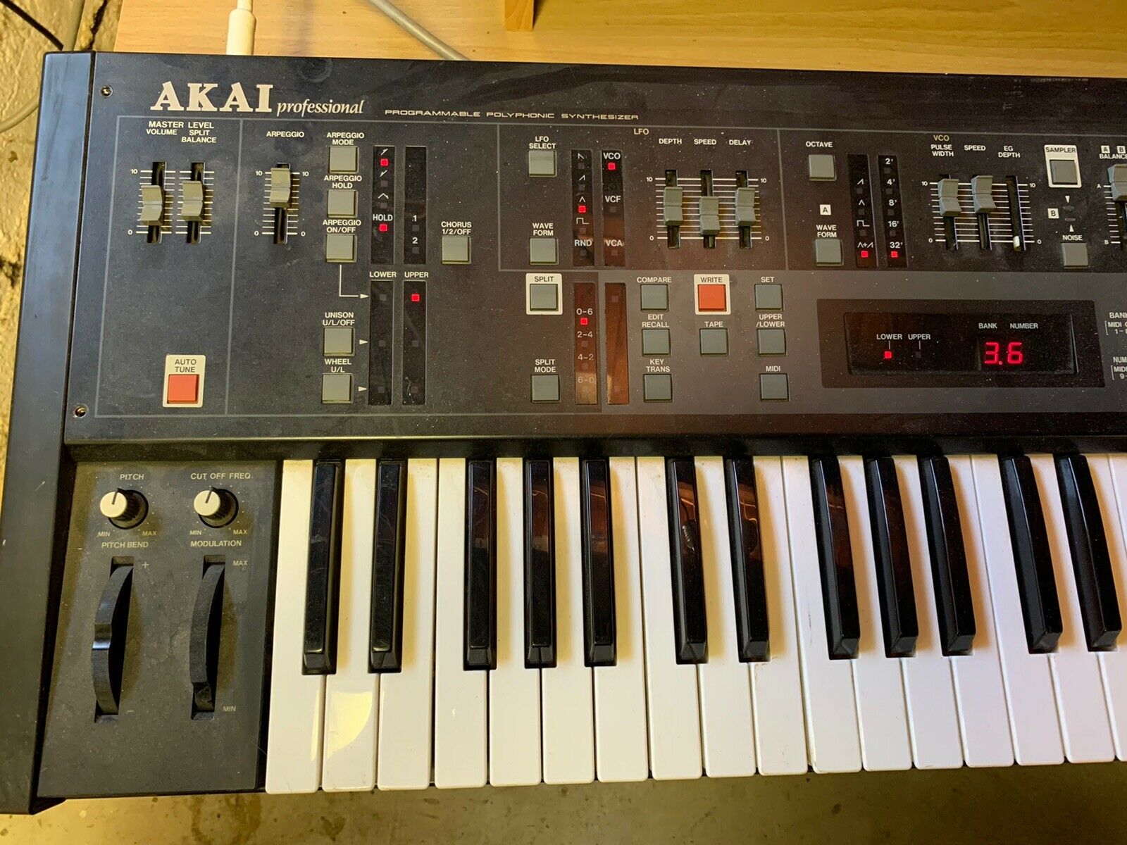 MATRIXSYNTH: AKAI PROFESSIONAL AX60 - Vintage Analog Synthesizer