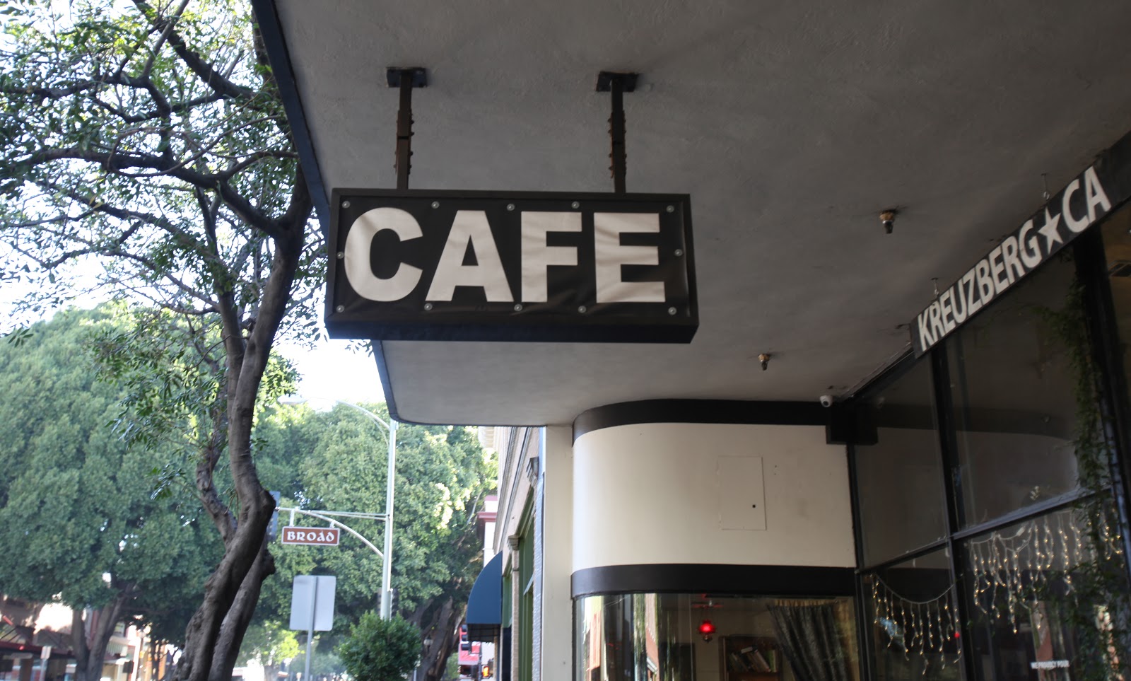 Two Cent Sparrow: coffee shop connoisseur