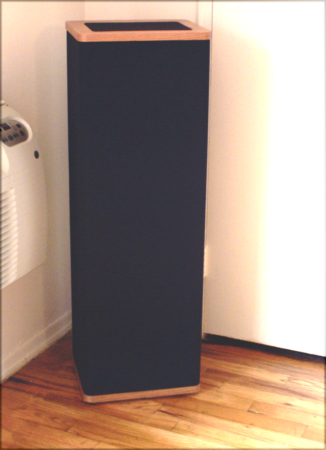 HiFi Collector: Community Photos - Vandersteen Model 1C