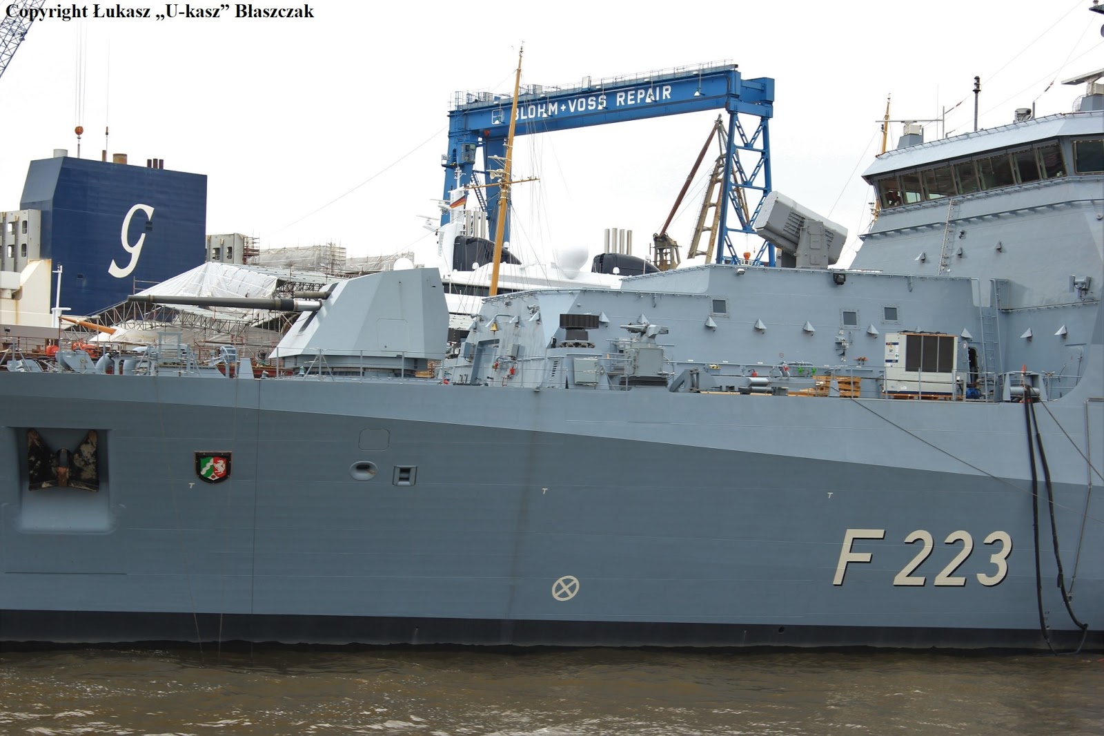 W obiektywie shipspottera czyli z migawką nad portową sadzawką: Z cyklu ...