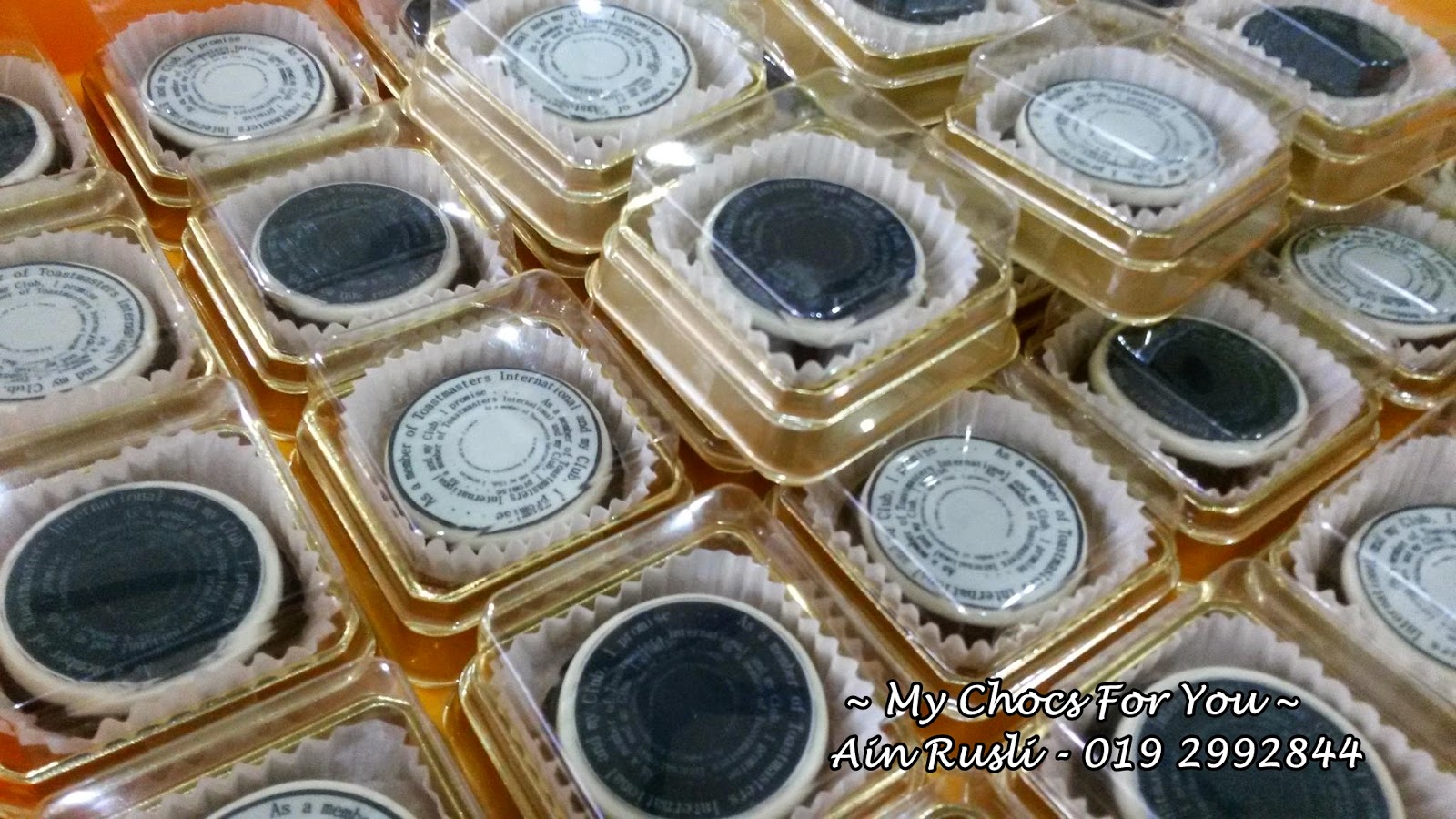 My Chocs For You.. ~: :: Chocolate Oreo with custom edible image ::